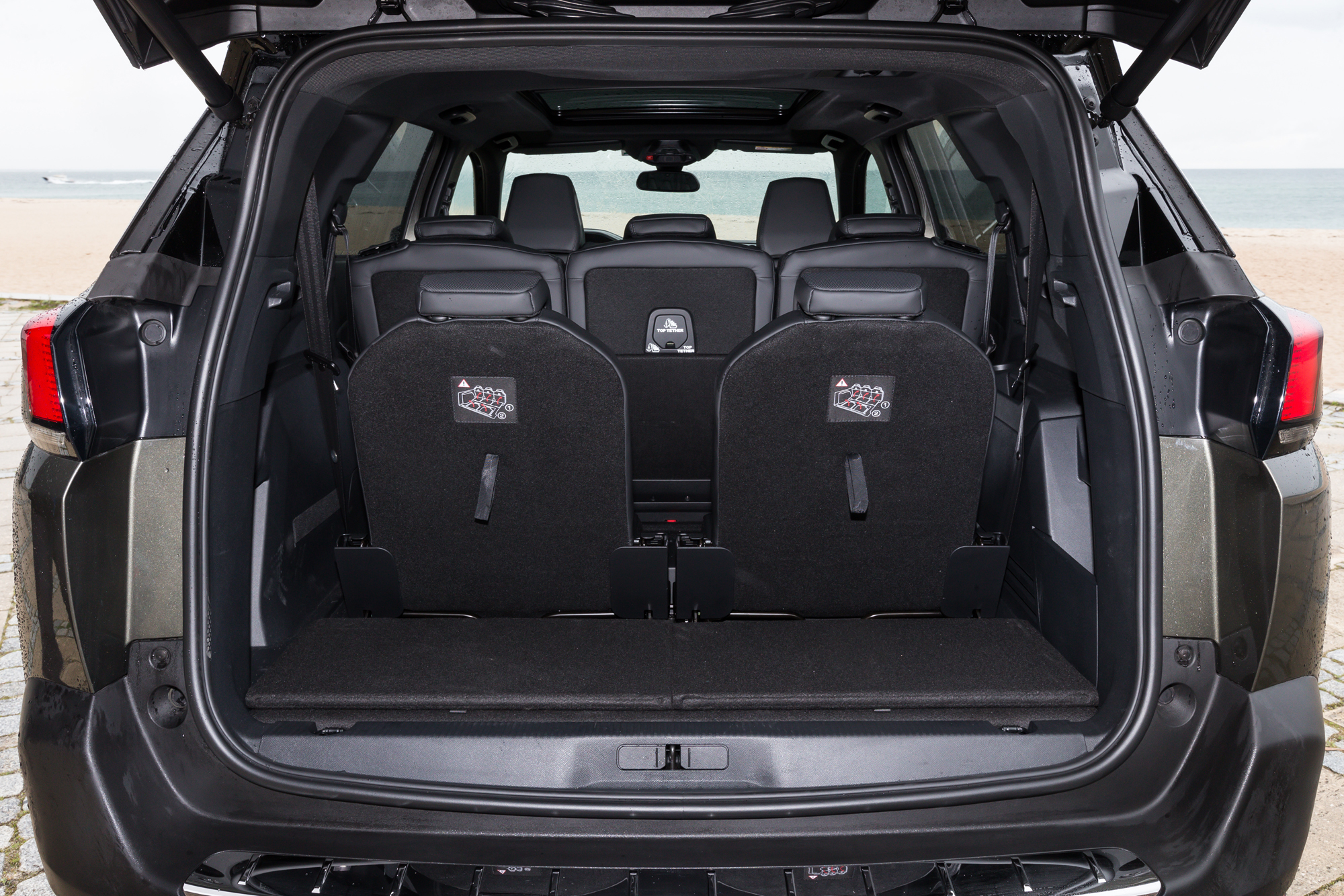 Peugeot 5008 Rev ie