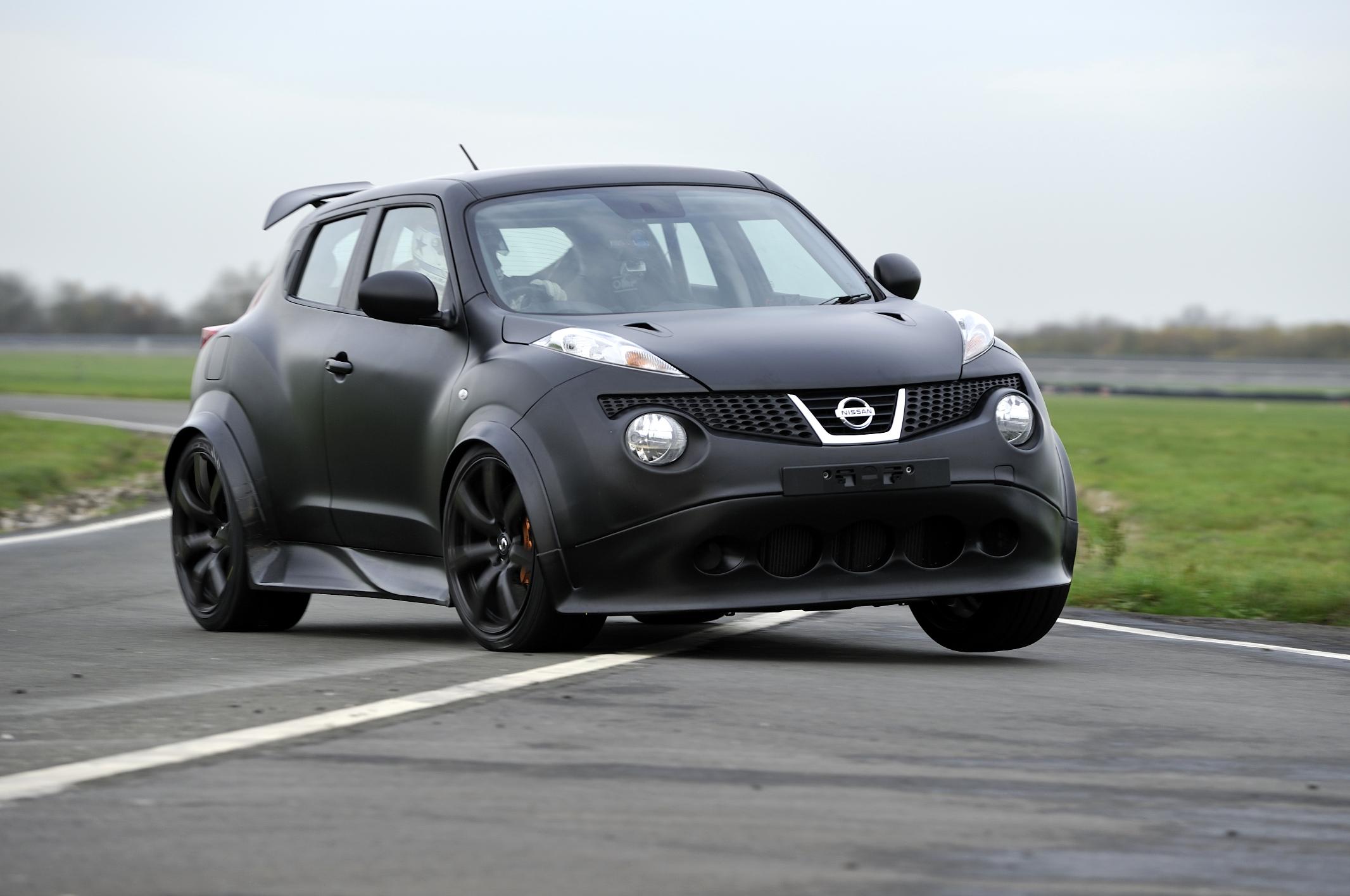 Nissan Juke-R Goes on Track | Rev.ie