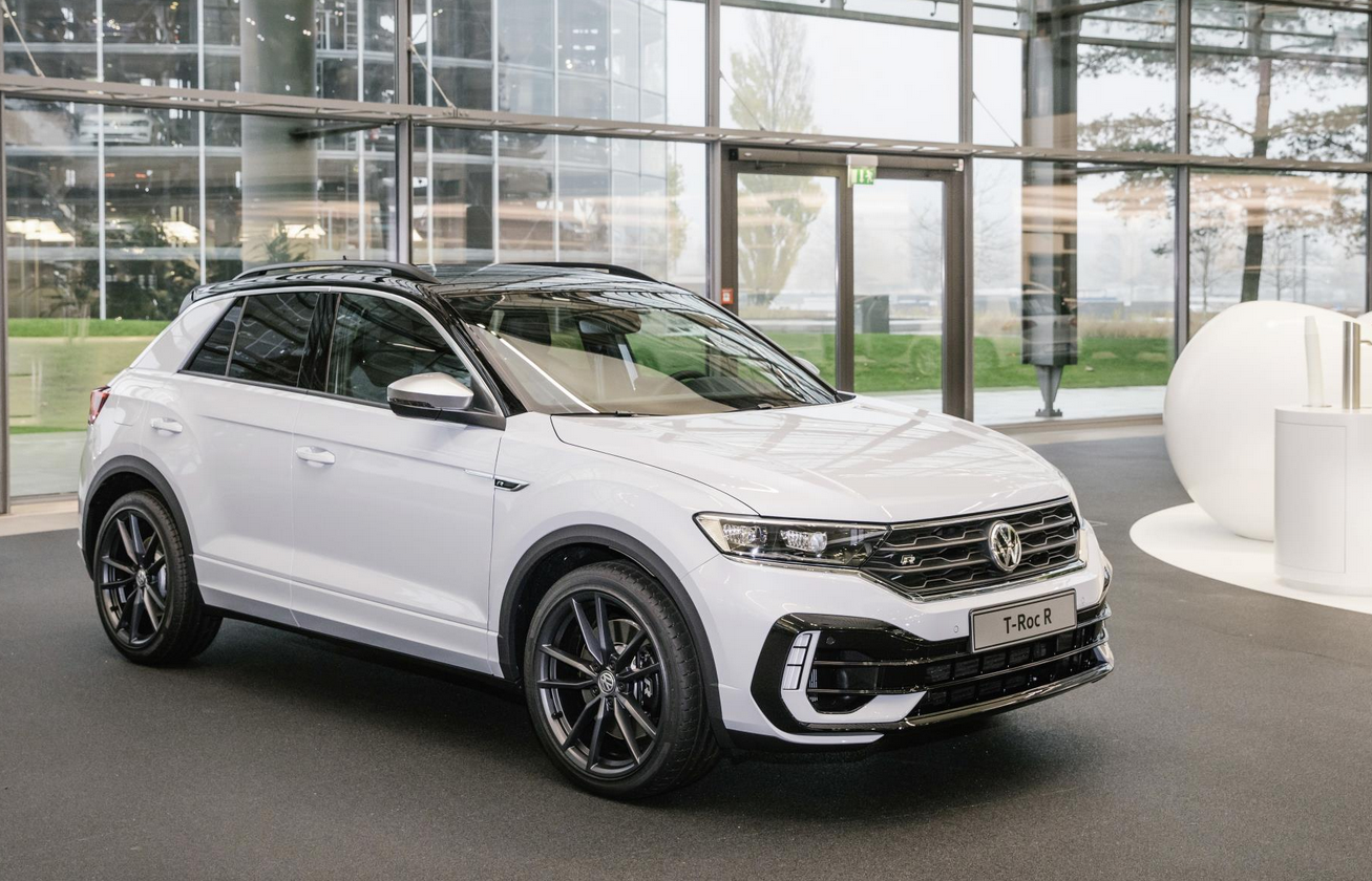 First VW T-Roc R Handed Over To New Owner | Rev.ie